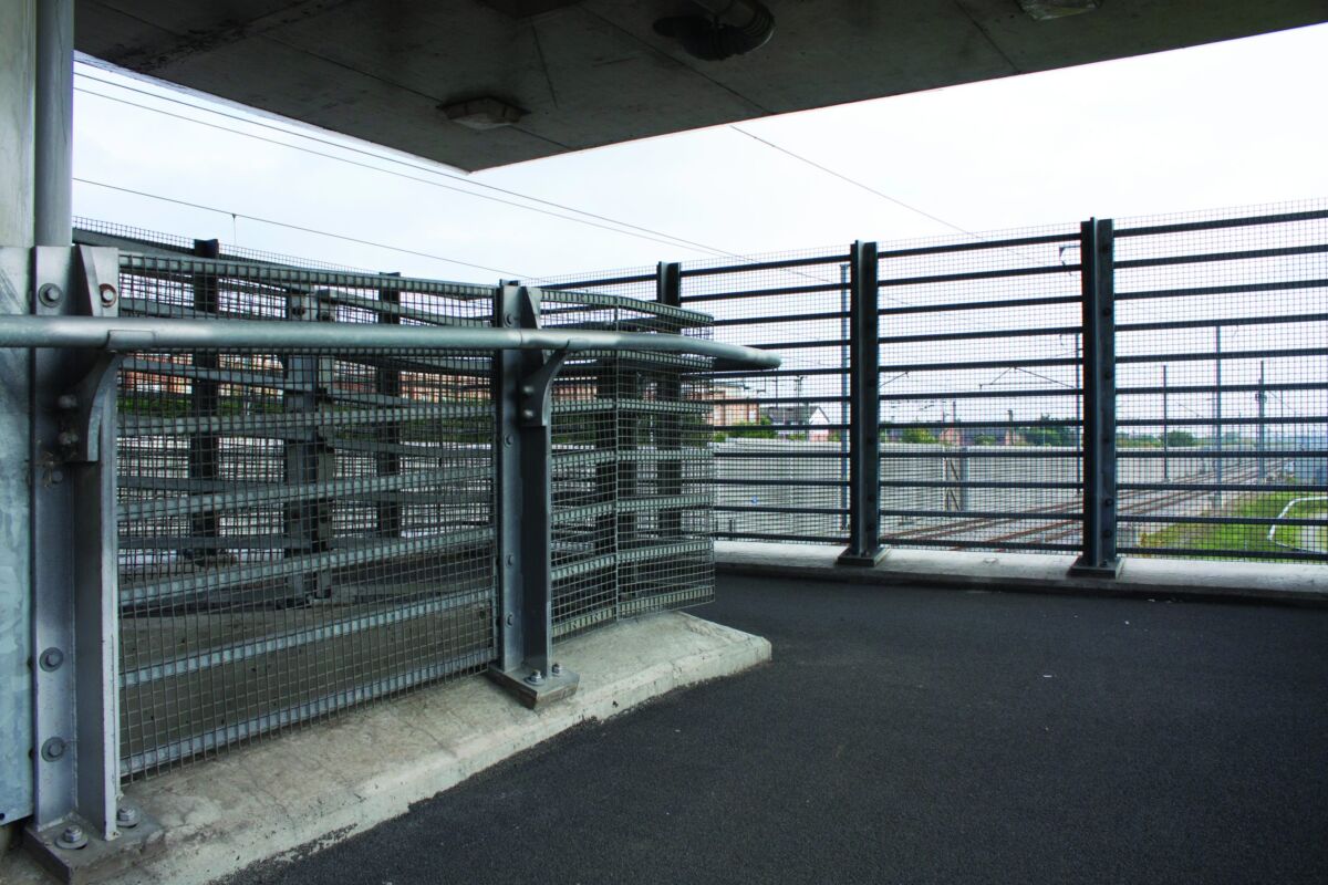 Black Powder Coated Wire Mesh: Why It's Beneficial and How It's Used ...